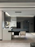 China Modern Handleless MDF Kitchen Cabinet Push-To-Open Design for sale