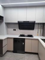 China Heat-Resistant Kitchen Cabinet Doors With Waterproof Finish for Home for sale
