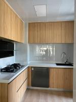 China Melamine Kitchen Cabinet with Aluminum Handle & Quartz Countertop for sale
