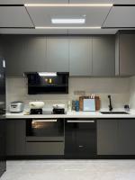 China Melamine Finish Kitchen Cabinet with Particle Board Carcase for sale
