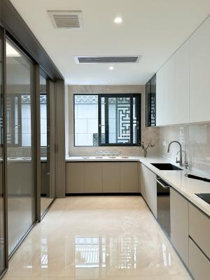 China Modern Kitchen Cabinet with Premium Fittings and Custom Materials for sale