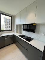 China Modern Melamine Finish Kitchen Cabinet with Plywood Door for sale