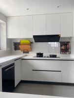 China Modern Kitchen Cabinets with Quartz Granite Marble Countertops for sale