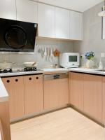 China White Oak Kitchen Island Cabinet with Customizable Color for sale