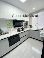 China Custom Modern Kitchen Cabinets with Island Free Design for sale