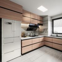 China Modern Wood Kitchen Cabinets Custom Island Simple Design Kitchen Furniture for sale