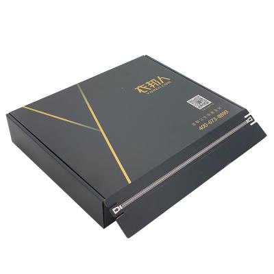 China Garment Mailer Corrugated Shipping Boxes Gloss Lamination With Easy Tear Line for sale