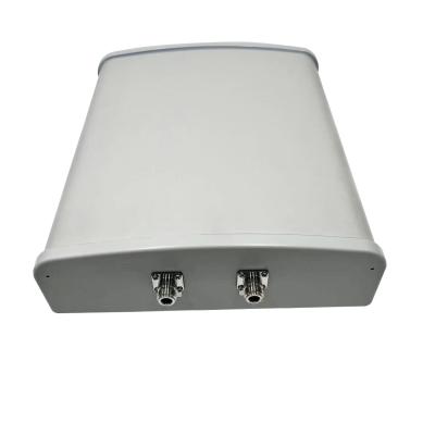 China Flat Panel RFID Outdoor Directional Antenna 2 Port 902-928 MHz 9.5dBi 340x280x80 for sale
