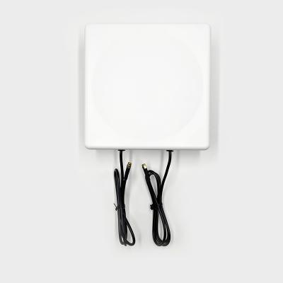 China 5150-5850M Wifi 14dBi Dual-Polarized Wall-Mounted 5.8 Ghz Directional Antenna 225x225x25mm for sale