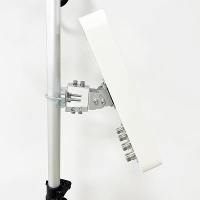China 4900-5000M 13dbi four-port directional antenna, 5G dual-polarization H+V interface 4*N-K, equipped with universal multi-directional fixed bracket, supports up, down, left and right adjustment for sale
