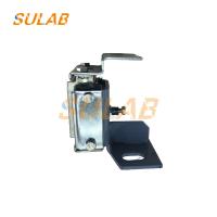 China High Speed Cabin And Counterweight Elevator Guide Shoe DXP126-08 LUB121K For Rail 16mm 10mm for sale