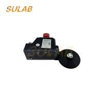 China CR137-BZ-T2 Heavy-Duty Limit Switch with IP67 Rating, 2×SPDT Snap-Action Contacts and Steel Roller Lever for sale