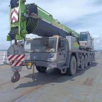 China ZTC500H 50 Ton Hydraulic Truck Crane 2400KN.m Lifting Torque Sinotruk Howo Chassis for sale