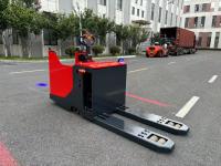 China Electric Pallet Truck 8000kg Capacity 25.6V 300AH Lithium Battery Forklift for sale