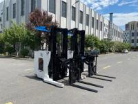 China Electric Single Scissor Reach Forklift 2000kg Capacity 51.2V 320AH Lithium Battery for sale