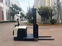 China 60V Electric Reach Truck 1.5t 2t 2.5t with 6m 8m 12m Lift and Side Shifter for sale