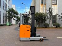 China HJH Electric Reach Truck Forklift 1000kg 1500kg 2000kg 60V 4kW Lifting Height 3m for sale