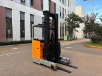 China Electric Reach Truck Forklift 2000kg Load Capacity 6000mm Lifting Height for Warehouse Operations for sale