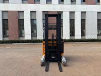 China Electric Reach Truck Forklift 2000kg Load Capacity 6000mm Lifting Height for Warehouse Operations for sale