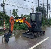 China 3 Ton Electric Crawler Excavator with Cabin and Air Conditioning Digging Machine for sale