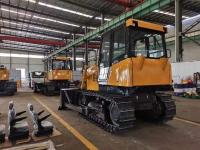 China Small T100 Farm Mini 100HP Crawler Bulldozer Energy Saving and Customizable Features for sale