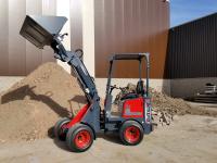 China Mini Diesel Wheel Loader 1 Ton 1000kg Load Capacity 0.5m3 Bucket for Farm for sale