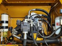 China WEICHAI Engine SH680LC Large Crawler Excavator for Heavy-Duty Engineering Projects for sale