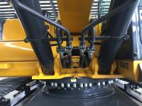 China Moving Type Wheel Excavator PC380 The Latest Addition to Your Construction Fleet for sale