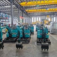 China 1500kg Mini Excavator 1700mm Digging Depth with Cabin and Optional Attachments for sale