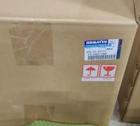 China 425-07-21111 Wheel Loader AC Compressor for WA200-3 WA120-3 WA320-3 WA400-3 WA900 for sale