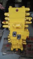 China Construction Works Excavator PC160-7 160-7 Distribution Valve Hydraulic Control Valves for sale