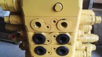 China Construction Works Excavator PC160-7 160-7 Distribution Valve Hydraulic Control Valves for sale