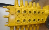 China Komatsu PC60-7 PC60L-7 Excavator Hydraulic Main Control Valve 700-84-23004 700-83-17004 for sale