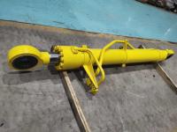 China Hydraulic Boom Arm Bucket Cylinder Assembly 707-01-XT120 707-01-XU080 for Excavator for sale