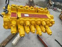 China PC200 PC220 Excavator Control Valve 723-41-05101 723-41-05100 Hydraulic Spare Parts for sale