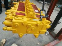China PC200 PC220 Excavator Control Valve 723-41-05101 723-41-05100 Hydraulic Spare Parts for sale