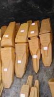 China Mini Excavator Bucket Tooth 205-70-19570 for PC130 PC160 PC200-7 PC200-5 PC228 for sale