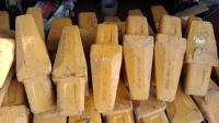 China Mini Excavator Bucket Tooth 825011090 3F1094050 3F1094051 for Construction Machinery for sale