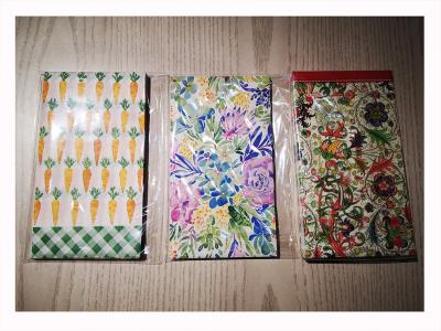 China Disposable 30x30cm 3-Ply Printed Paper Napkins 18gsm Virgin Wood Pulp for Parties for sale