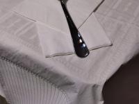 China White Disposable Paper Tablecloth 1.37mx2.74m Flexible No Folding for sale