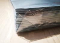 China 17gsm Light Blue Disposable Paper Napkin 330x330mm 2 Ply Virgin Wood Pulp for sale