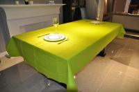 China Disposable Paper Tablecloth 1.37x1.83m Rectangular Party Table Cover 54x108in for sale