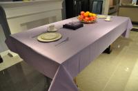 China Lavender 3ply Disposable Paper Tablecloth 137x183cm Waterproof Wedding Banquet for sale