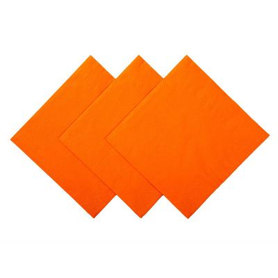 China Luxury Airlaid Paper Napkins 1.8m x 1.4m Folding Dinner Cloth Like Disposable for sale