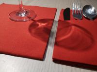 China Red Airlaid Luxury Paper Napkin 40x40cm 1 Ply 55gsm Disposable Soft Dinner Serviette for sale