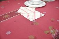 China Disposable Waterproof Table Cover 137x180cm Biodegradable Party Banquet Decoration for sale