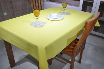 China Disposable Soft Luxury Airlaid Table Cloth 40x60cm for Party Restaurant Hotel Banquet Wedding for sale