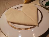 China Custom Printed Banquet Dinner Airlaid Paper Napkins 40x40cm Non Toxic Unscented Luxury Clean for sale