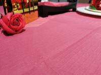 China Retangular 180GSM Modern Style Hotel Paper Banquet Tablecloths Decorated Table Cover for sale