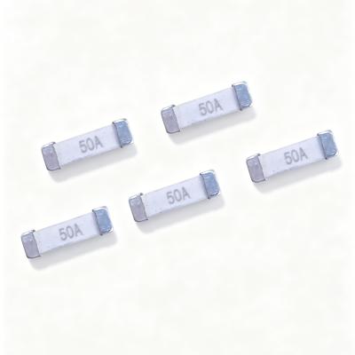 China Fast Acting High Current Ceramic Square Brick SMD Fuse 40A 50A 60A 63VDC for sale
